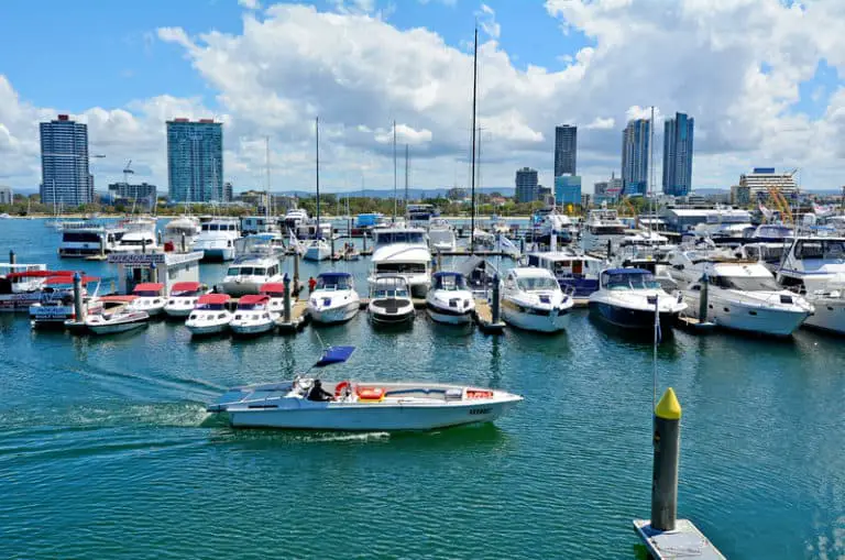 5 Best Liveaboard Marinas in Australia (2023) - Catamaran Freedom